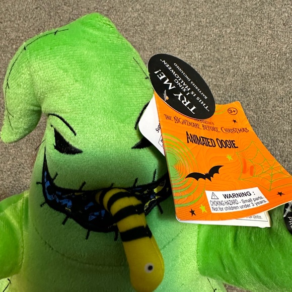 Disney | Holiday | 2 Nightmare Before Christmas Oggie Boogie Animated ...